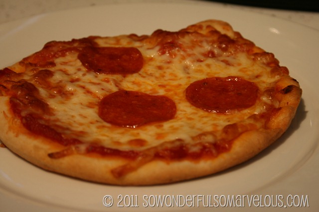 Make Your Own Pizza | {So Wonderful, So Marvelous}